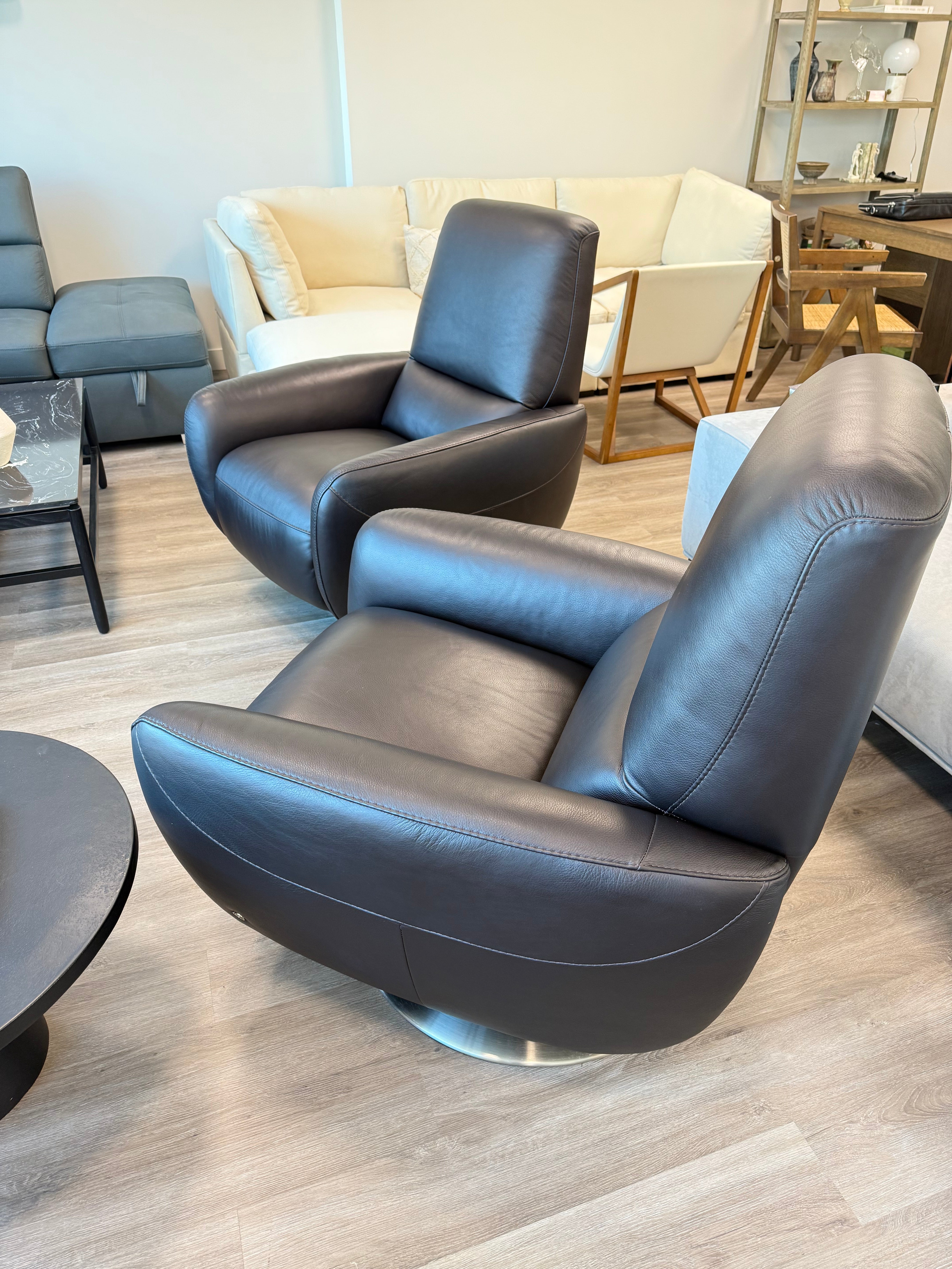 Natuzzi Italia Genny Leather recliner – Cozy Era Living